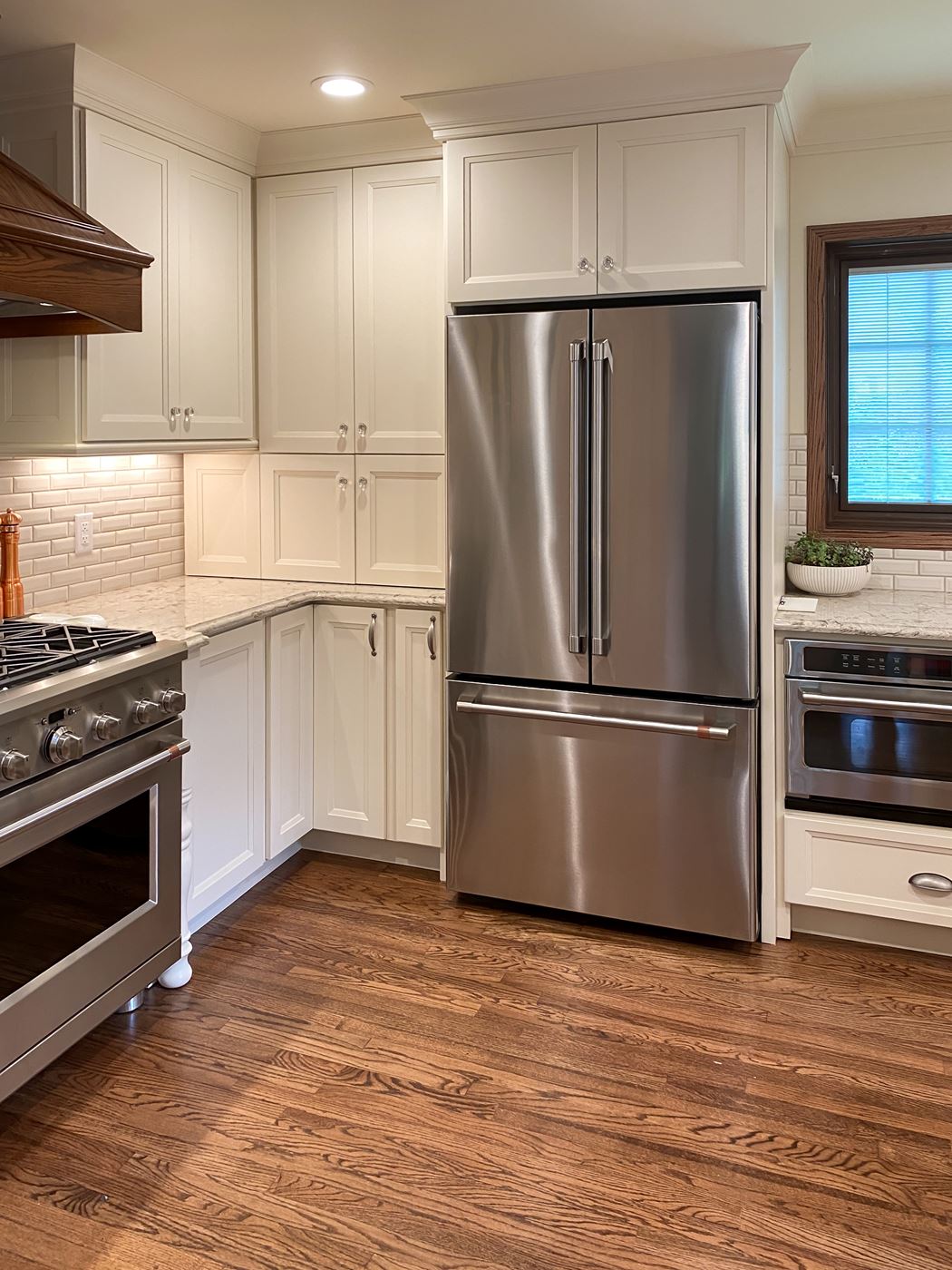 Blush Brick | Gallery | Custom Wood Products - Handcrafted Cabinets